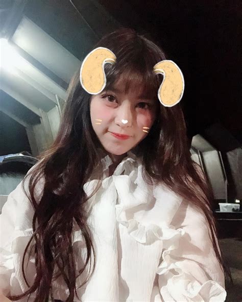 Kumplan 99 Foto Cewek Cantik Montok Selebgram Asal Taiwan Malaya Pict