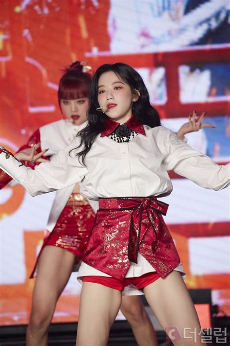 Pin By Nabi 🦋 On Shuhua Gidle Short Dresses Fashion Mini Skirts