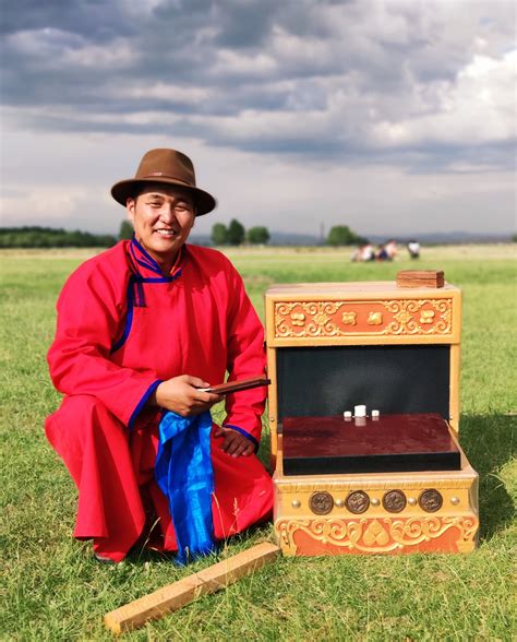 Шинэ долоо хоногийн мэндээ Дуучин Бямбаагийн Цэрэн Очир