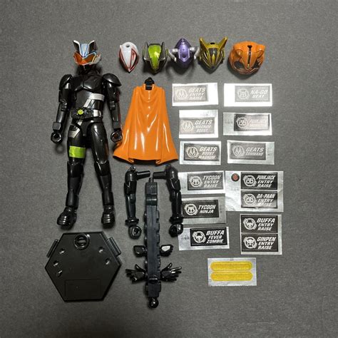 装動 仮面ライダーギーツ ジャンクパーツセット パワードビルダーフォーム メルカリ