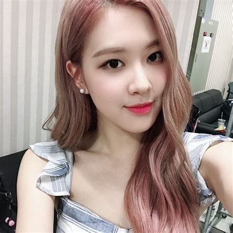大內雙竟然也能免動刀增大 2 倍BlackPink 成員 Rose 靠 3 招眼妝畫法連眼睛浮腫都改善了 JUKSY 街星