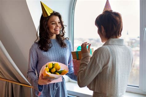 Premium Photo Medium Shot Lesbian Couple Celebrating Birthday