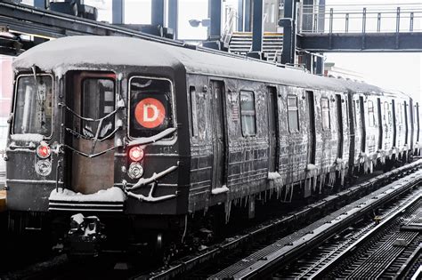Governor Cuomo Announces New York City Subway Lirr And Metro North To