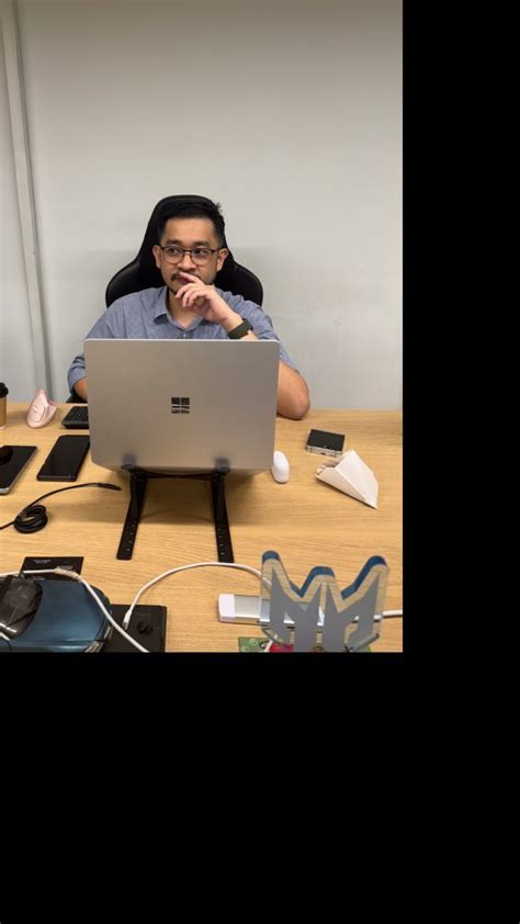 are you getting this weird camera glitch with the iphone 15 soyacincau