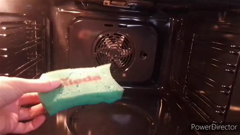 FORNO INCROSTATO DA MESI POCHI SECONDI PER PULIRLO YouTube