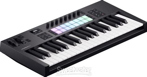 Novation Launchkey 37 Mk4 37 Key Keyboard Controller Sweetwater