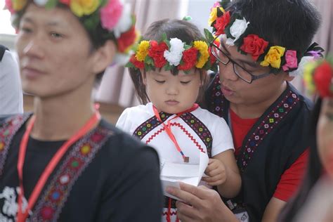 24 Facts About Language Preservation