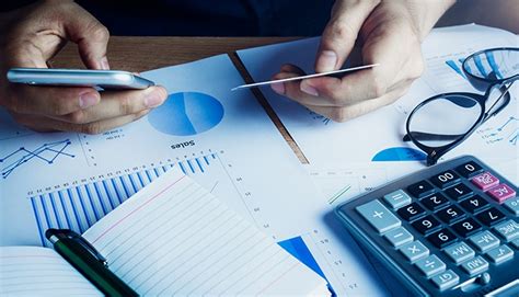 Loi de finances pour le régime de la franchise en base est aménagé à compter de