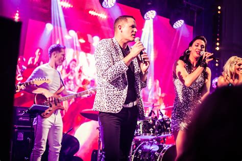 The Show Band Rock And Pop Function Band Hertfordshire Alive Network