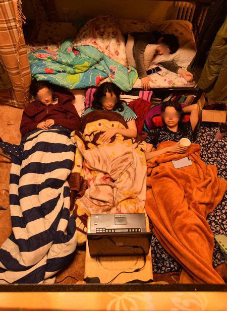 عکس‌های لو رفته و کاملا خصوصی از چند خوابگاه دانشجویی در ایران قطار