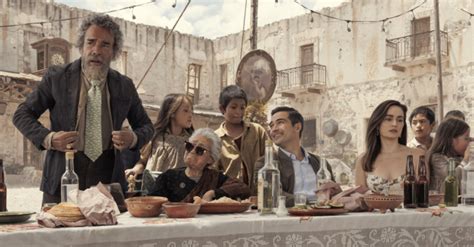O novo sucesso da Netflix são três horas de pura loucura mexicana NiT