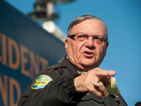 Trump Pardons Former Arizona Sheriff Joe Arpaio Business Insider
