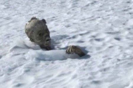 Hallan cuerpo momificado en el Pico de Orizaba Quadratín Guerrero