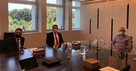 Israel El Embajador Urribarri Trabaja Con El Instituto Weizmann En Un