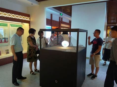 湖北三峡职业技术学院到民族技艺大师工作室参观交流 艺术设计学院