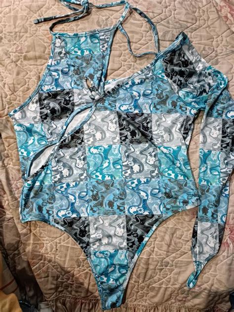 Шикарний стильний боді купальник одним рукавом та оголеним плечом — ціна 349 грн у каталозі Боді