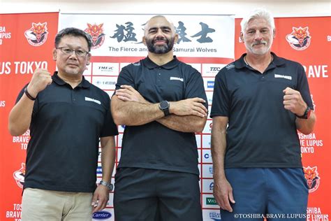 リーグワン連覇に向けて、bl東京hc「もっともっと」、リーチ主将「まだまだ成長したい」 の画像・写真 ぴあエンタメ情報
