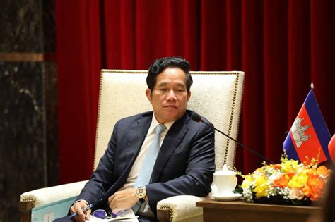 លោក ឃួង ស្រេង ក្នុងដំណើរទស្សនកិច្ច នៅវៀតណាមបានអញ្ជើញជួបប្រធានគណៈកម្មាធិការប្រជាជនរដ្ឋធានីហាណូយ