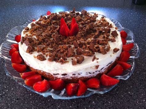 Daim Frozen Cake