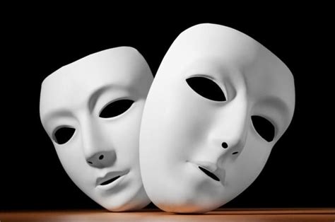 Картинки по запросу двуличие маски | Theatre masks, Bitcoin, Wall canvas