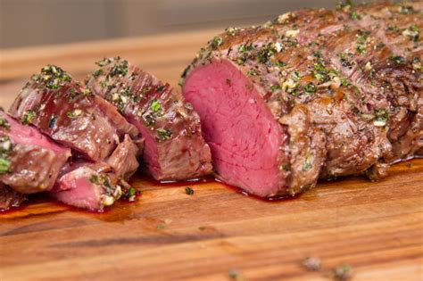 Simple Perfect Roast Beef Tenderloin Ricetta