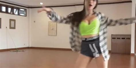 Seksi Dance Vania Gemash Bikin Sange Tnaflix Com
