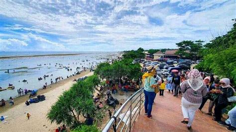 Pantai Sayang Heulang Wisata Pantai Indah Dan Area Camping