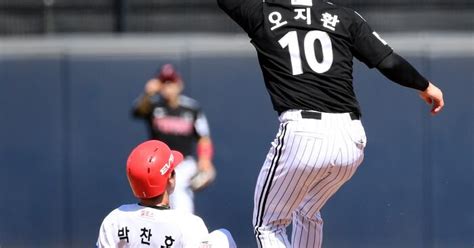 오피셜 오지환 Vs 박찬호 박해민 Vs 정수빈 Vs 최지훈 Vs 배정대 신설된 Kbo의 골드글러브 영광의 첫 수상자는