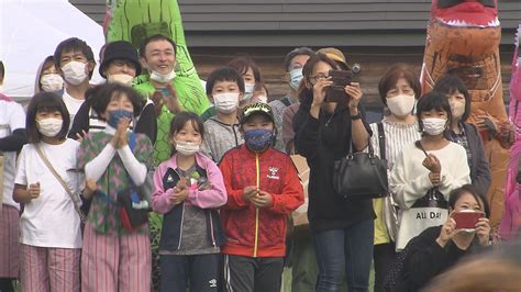 【驚き！】5100人ほどの小さな町に、100体以上のティラノサウルスが集結したその理由｜sitakke【したっけ】