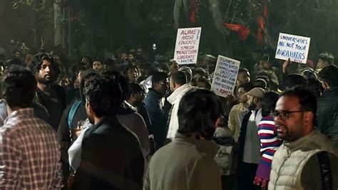 Abvp Left Backed Groups Clash At Jnu India News