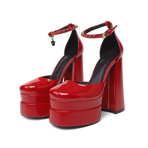 Туфли Versace - купить с доставкой по выгодным ценам в интернет ...
