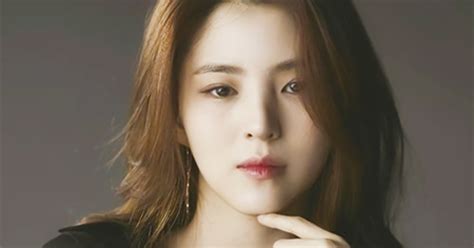 Starandtalk 부부의 세계 한소희 송혜교 닮은꼴로 뜨고 불륜 연기로 대세 등극