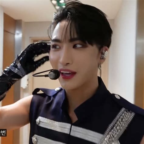 Pin On Ateez Park Seong Hwa Love Is Sweet Mom