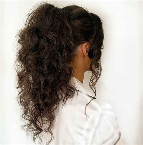 22 Examples Of The Best High Ponytail Ideas Youll Ever See Messy High