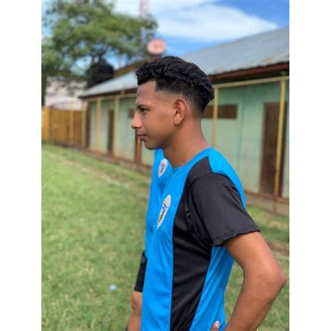 Geraldnavarrete7 Added A New Photo Geraldnavarrete7