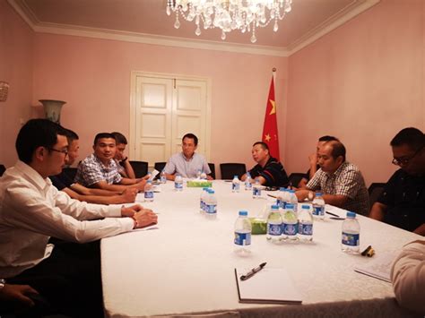 驻德班总领馆举行领区华人警民合作中心负责人座谈暨培训交流会