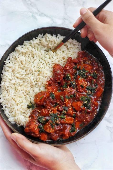 Rijst Met Kip In Een Zoetzure Saus Recept Kip Met Rijst Gerecht