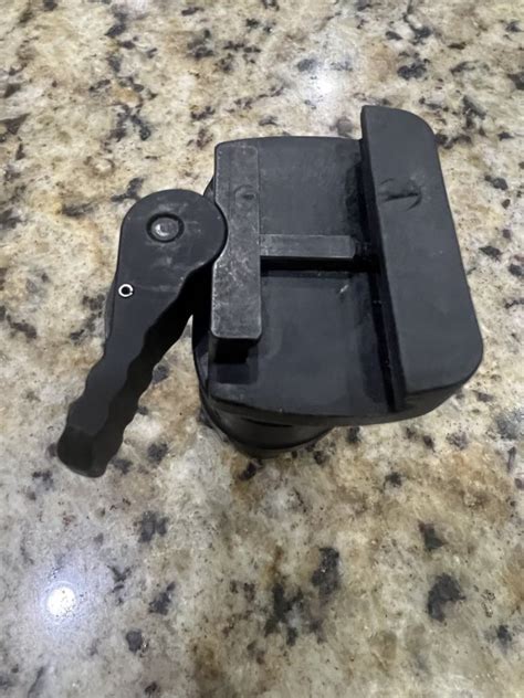 Wts Tango Down Stubby Vertical Foregrip With Qd Lever For Picatanny