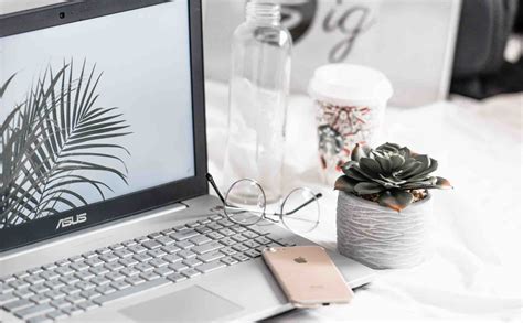 Hình Ảnh Máy Tính Đẹp Hiện Đại Nhất Cho Dân Công Nghệ