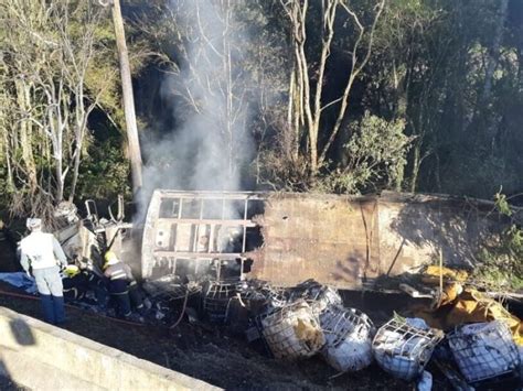TragÉdia Caminhoneiro Morre Carbonizado Em Acidente Na Br 116 Portal