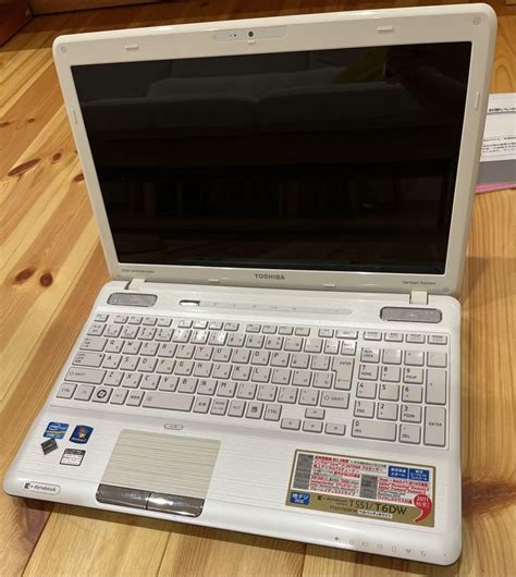 ノートパソコン Toshiba Dynabook T551／t6dw メルカリ