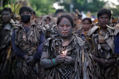 Photos ‘taong Putik Filipino Farmers Express Faith The ‘muddy Way Licasnews Light For