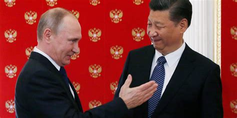 Dollar Vs Yuan Russian Firms Issuing Bonds In Yuan Amid Sanctions