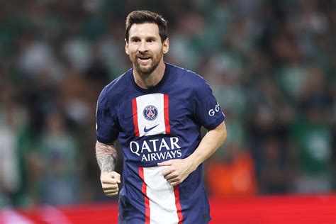 Estampa De Messi Del álbum Qatar 2022 Se Vende Hasta En 10 Mil Pesos