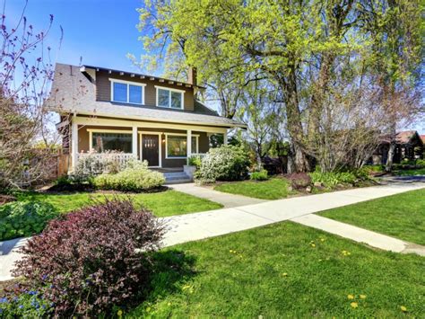 Energy Efficient Landscape Designs That Can Cut Power Bills