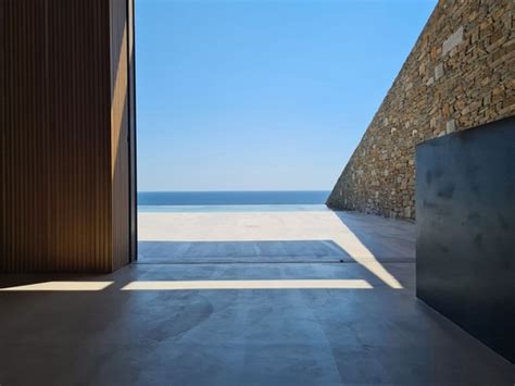 Ncaved House Mold Architects Archdaily