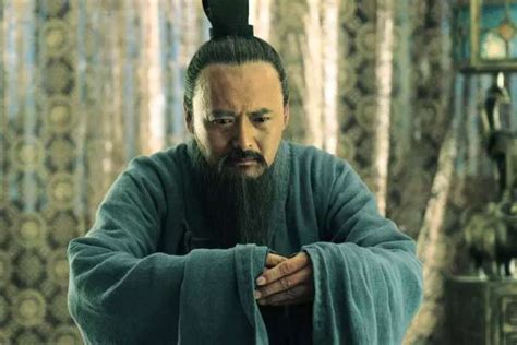 孔子长什么样历代画像告诉你