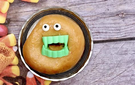 No Bake Vampire Donuts A Creepy Cool Halloween Idea Sparkles To