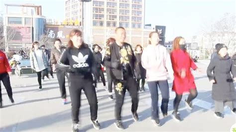 天鹅湖之恋伊丽娜因脚伤不能跳舞鹿远得知后便立马带她去医治