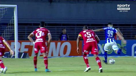 Vídeo Aos 27 min do 1º tempo revisão do VAR de do CSA contra o Vila